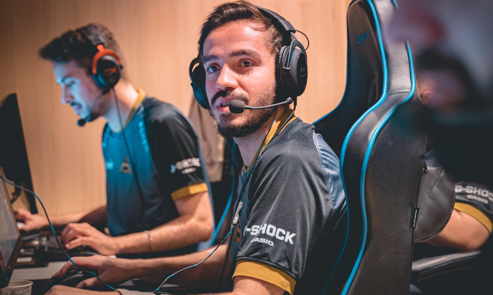 MUTiRiS dá uma pista do seu sticker com possibilidade de a Valve ...