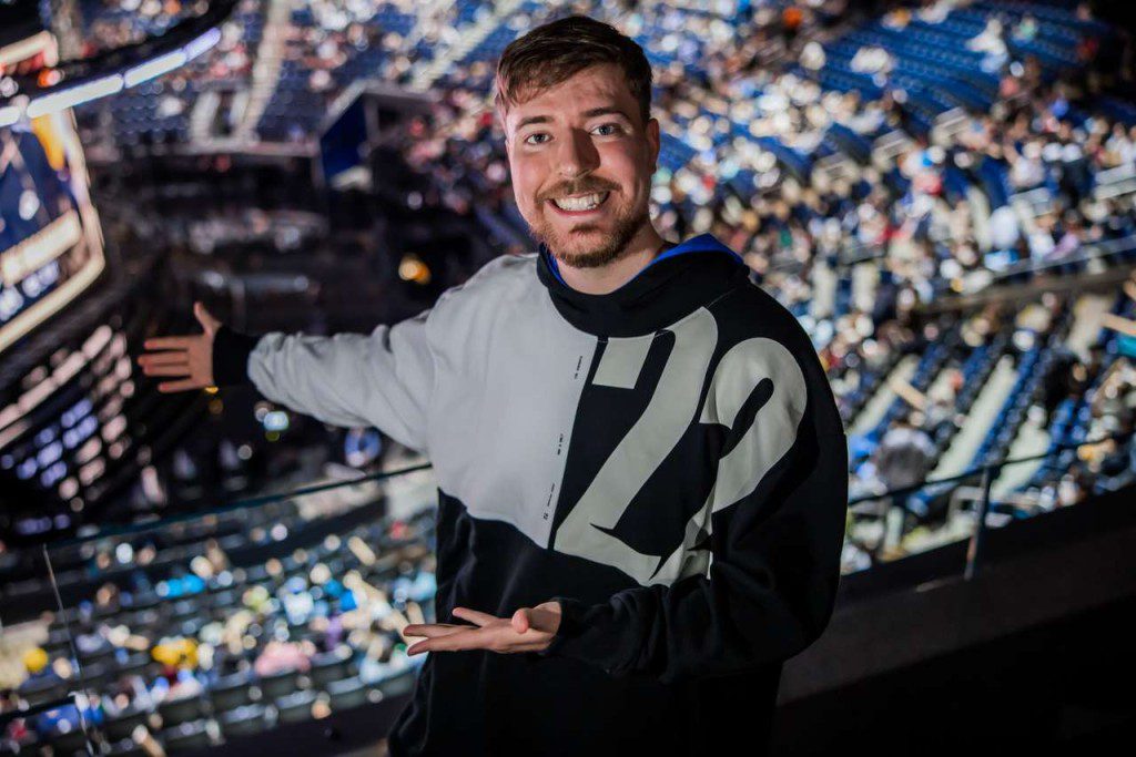 MrBeast confirma que vai comprar uma equipa da LCS - Fraglíder