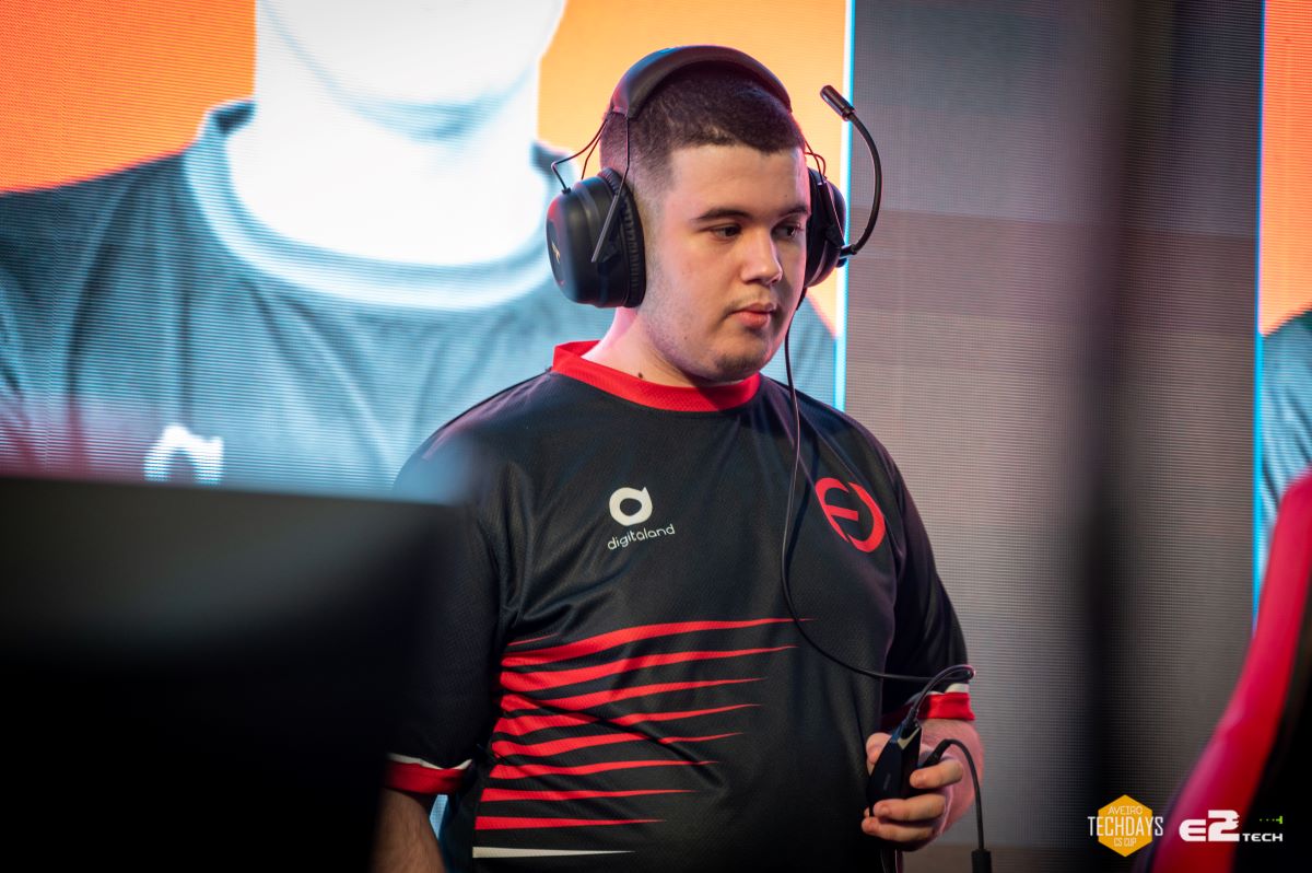 ODDIK oficializa contratação de DECO - Fraglíder